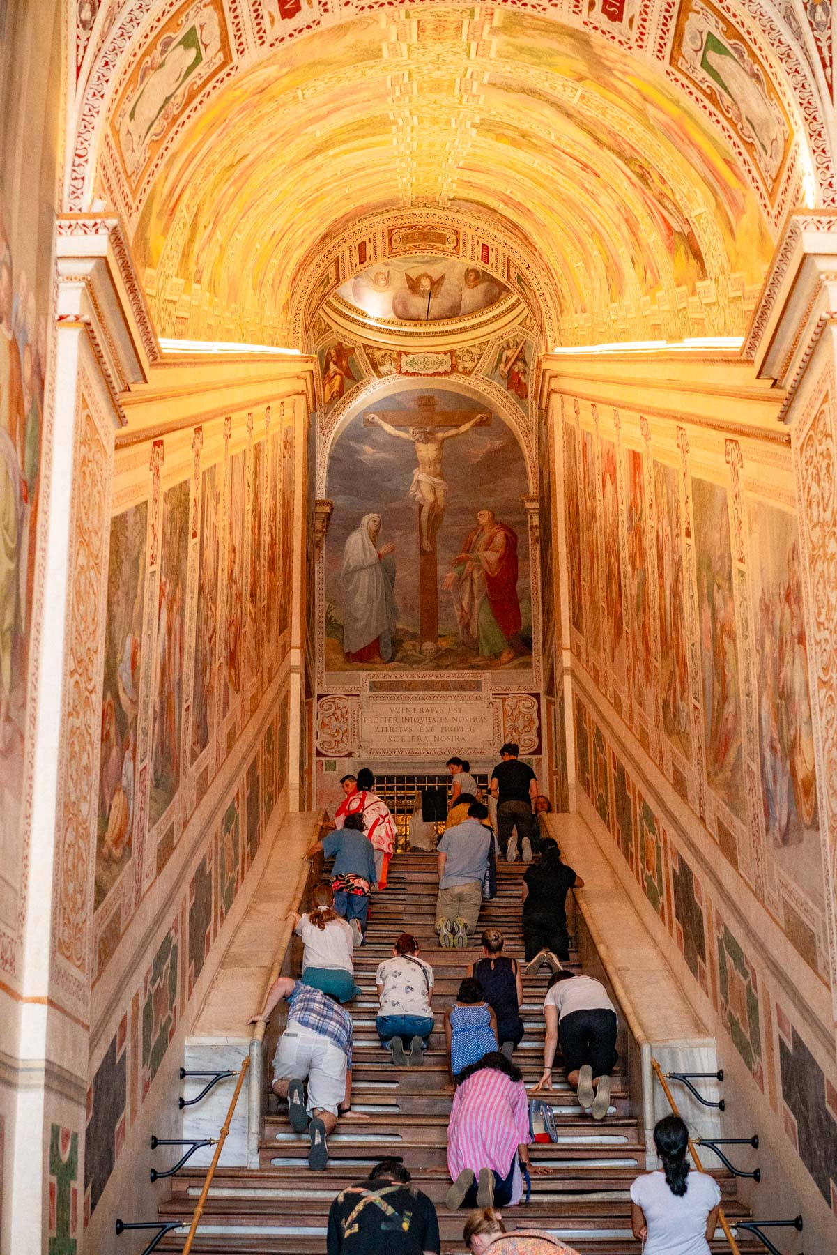15 JAW-DROPPING Churches in Rome (Helpful Guide)